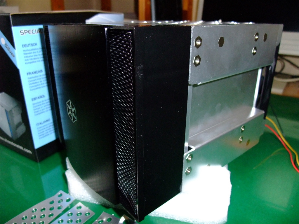 価格.com - 『前面を斜めから』EVGA X58 SLI LE 141-BL-E757-TR star-skyさん のクチコミ掲示板投稿 ...